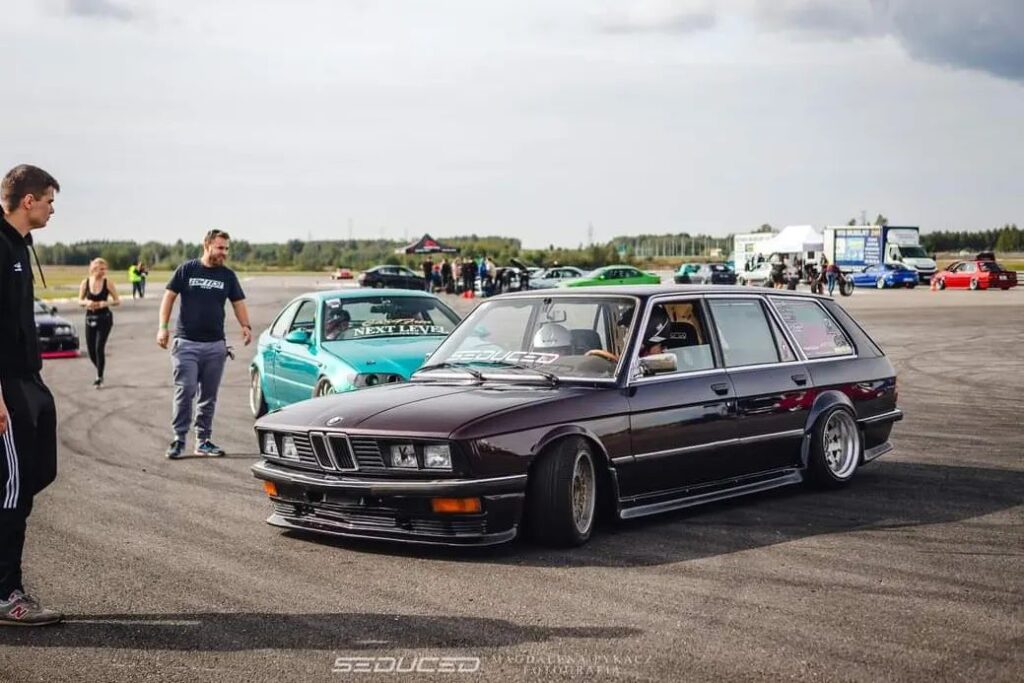 BMW e28 Racing Dynamics grille for double square headlights, abs ...