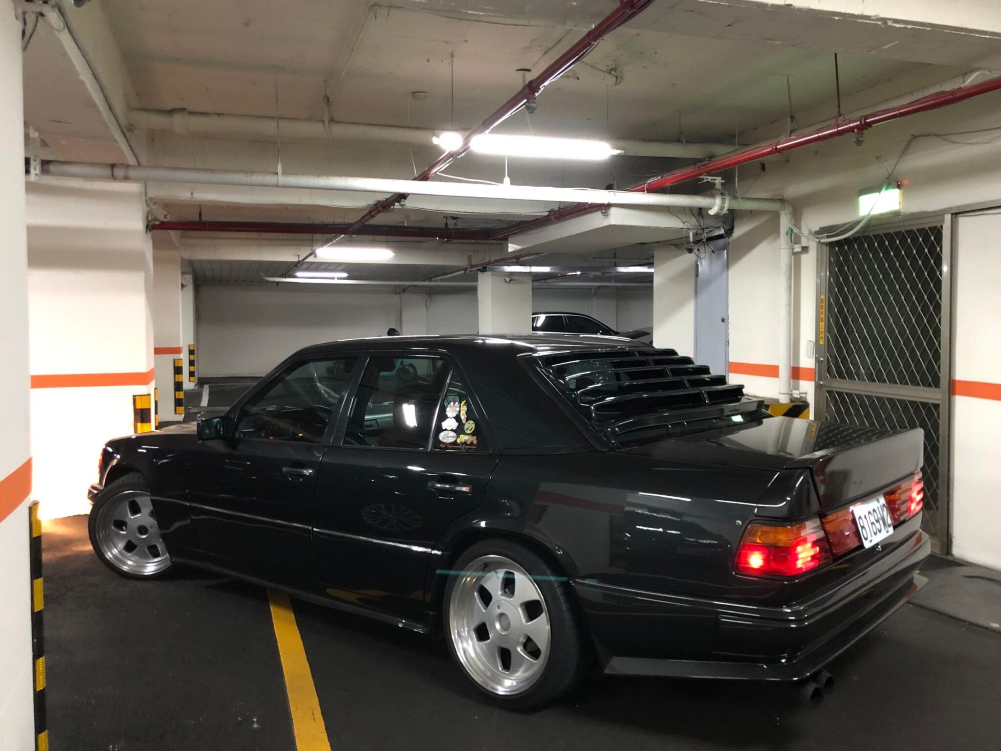 MERCEDES-BENZ W124 rear window louvers/window blinds – Auto Sport Plastic