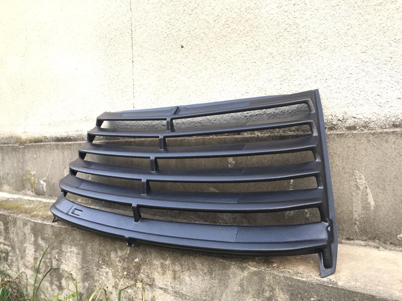 MERCEDES-BENZ W124 rear window louvers/window blinds | Auto Sport Plastic