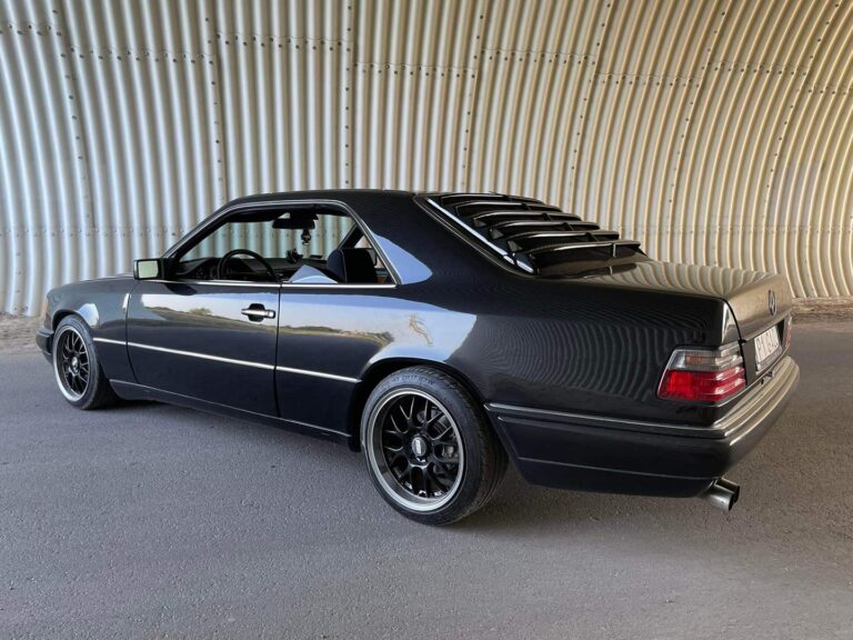 MERCEDES-BENZ C124 (W124 coupe) rear window louvers/window blinds ...