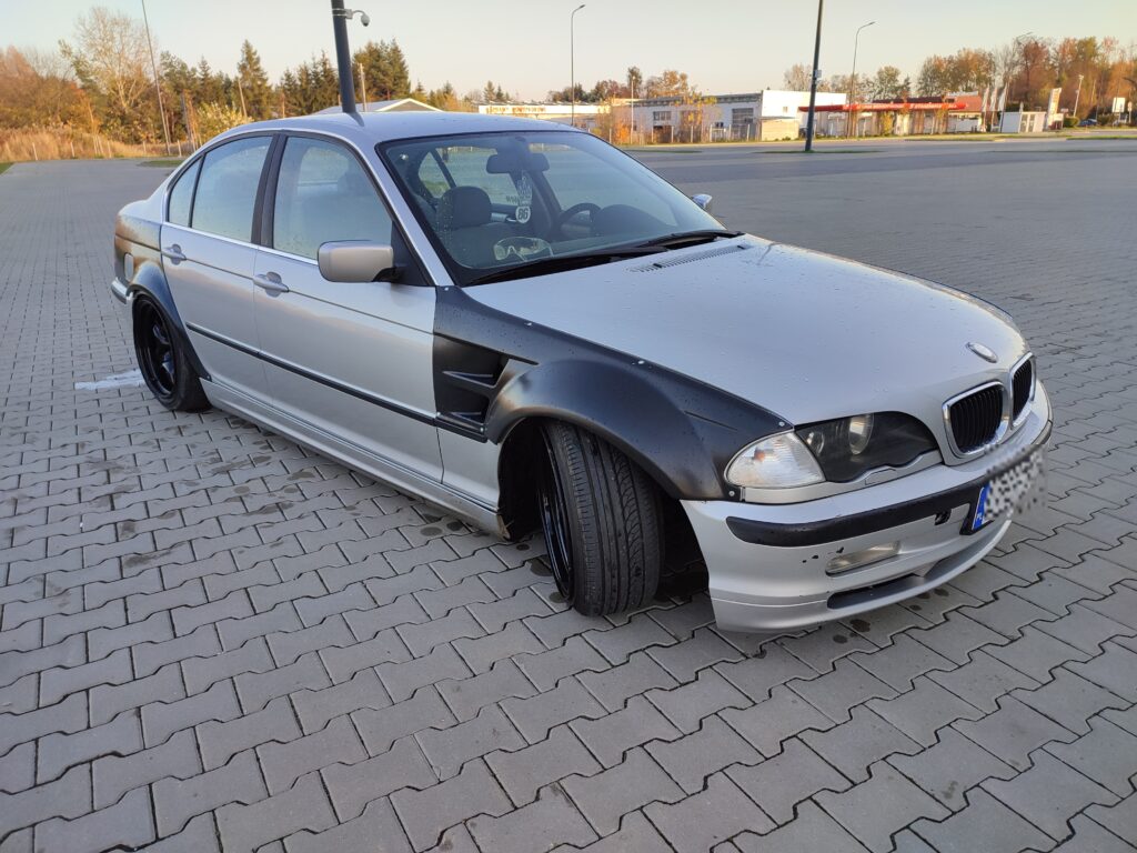 BMW E46 sedan’s Wide Body kit – Auto Sport Plastic