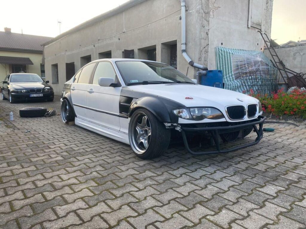 BMW E46 sedan’s Wide Body kit – Auto Sport Plastic