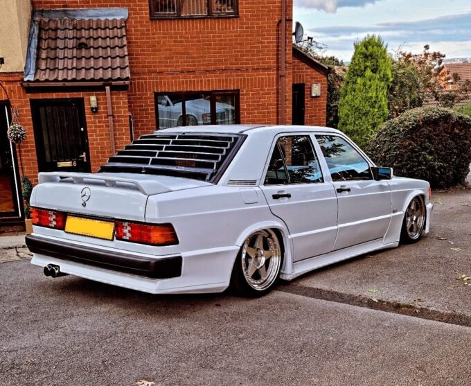 MERCEDES-BENZ 190E W201 rear window louvers/window blinds Auto-plas ...