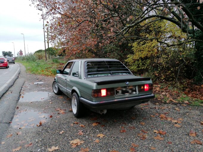 BMW E30 Rear Window Louver Visor Blinds abs-plastic – Auto Sport Plastic