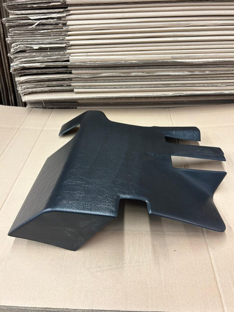 Under dash / kick panel BMW e30 – Auto Sport Plastic