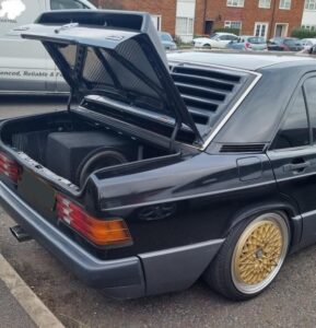 MERCEDES-BENZ 190E W201 rear window louvers/window blinds Auto-plas ...