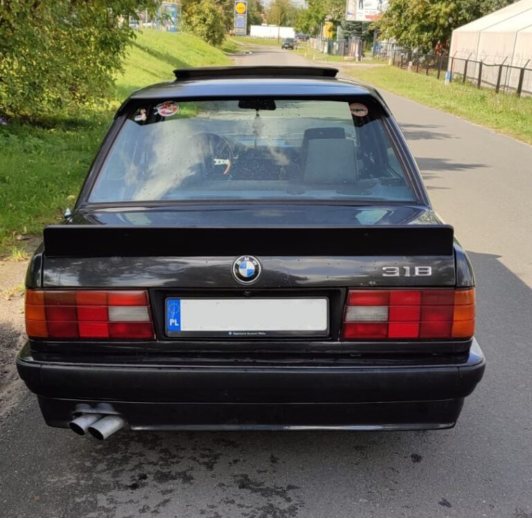 BMW e30 Ducktail | Spoiler | Auto Sport Plastic