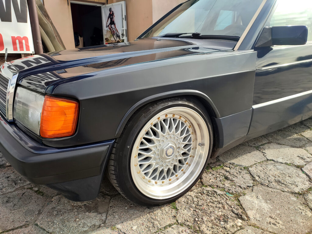 Wide body Mercedes-Benz 190 W201 !PRE-ORDER! | Auto Sport Plastic