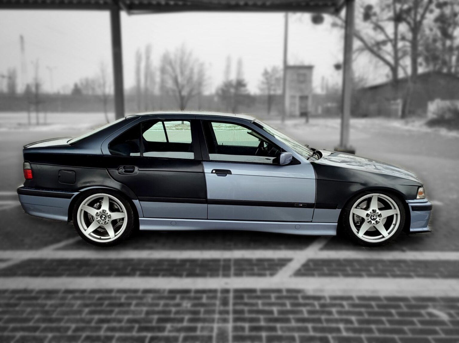 BMW e36 sedan’s wide body (fender flares/overfenders)