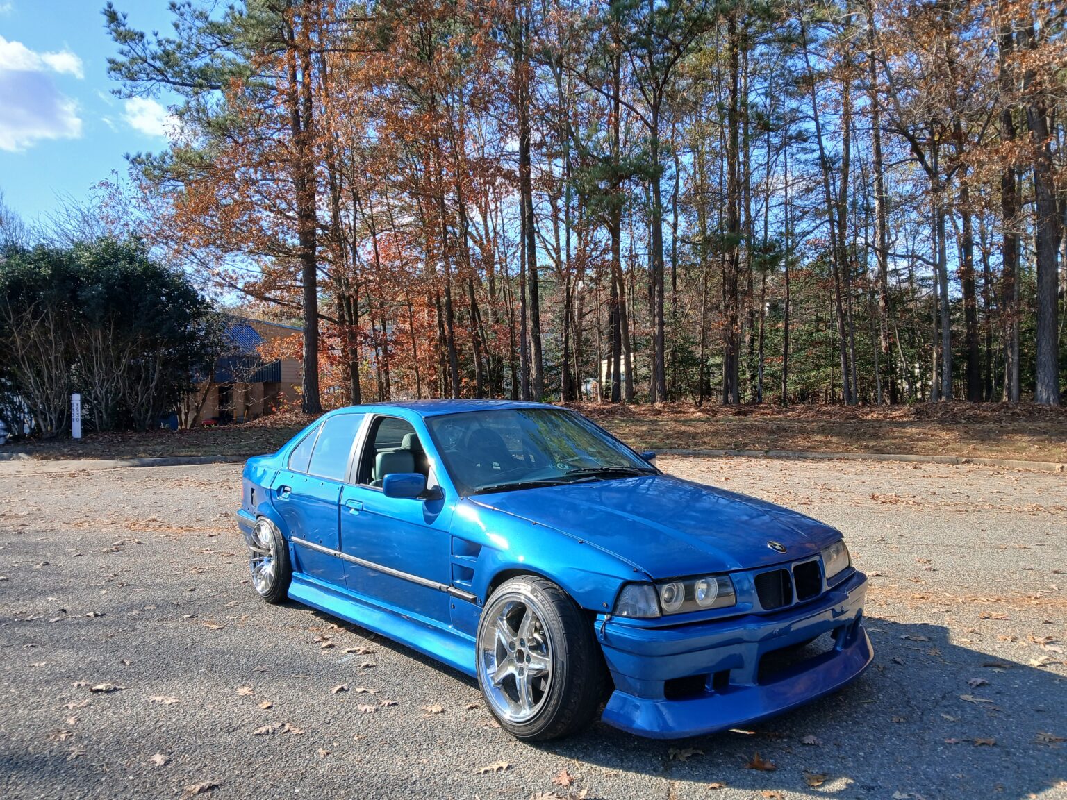 BMW e36 sedan’s wide body (fender flares/overfenders)