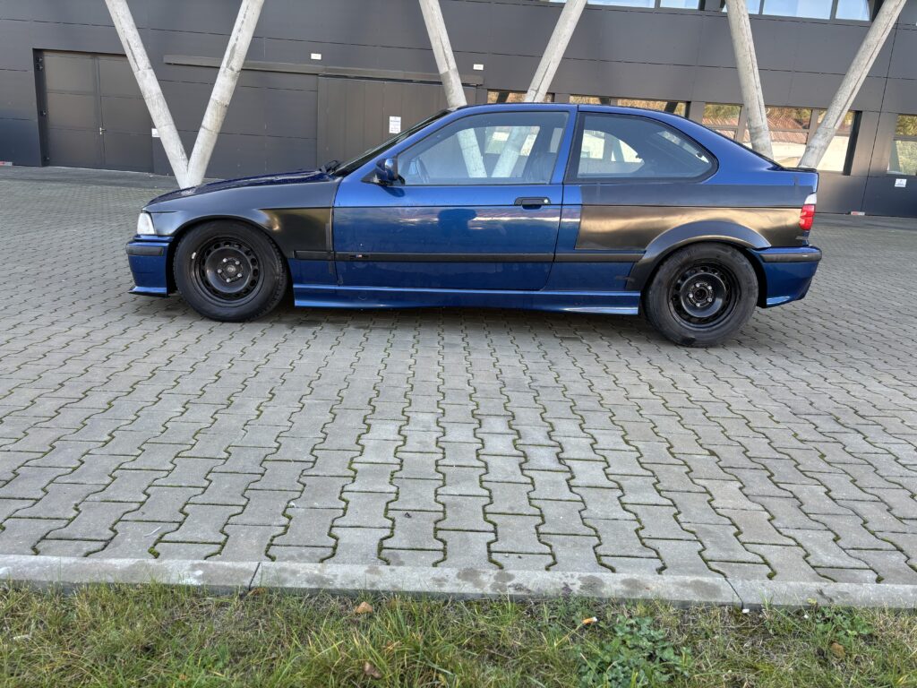 'Track' wide body for BMW e36 coupe (fender flares/overfenders)